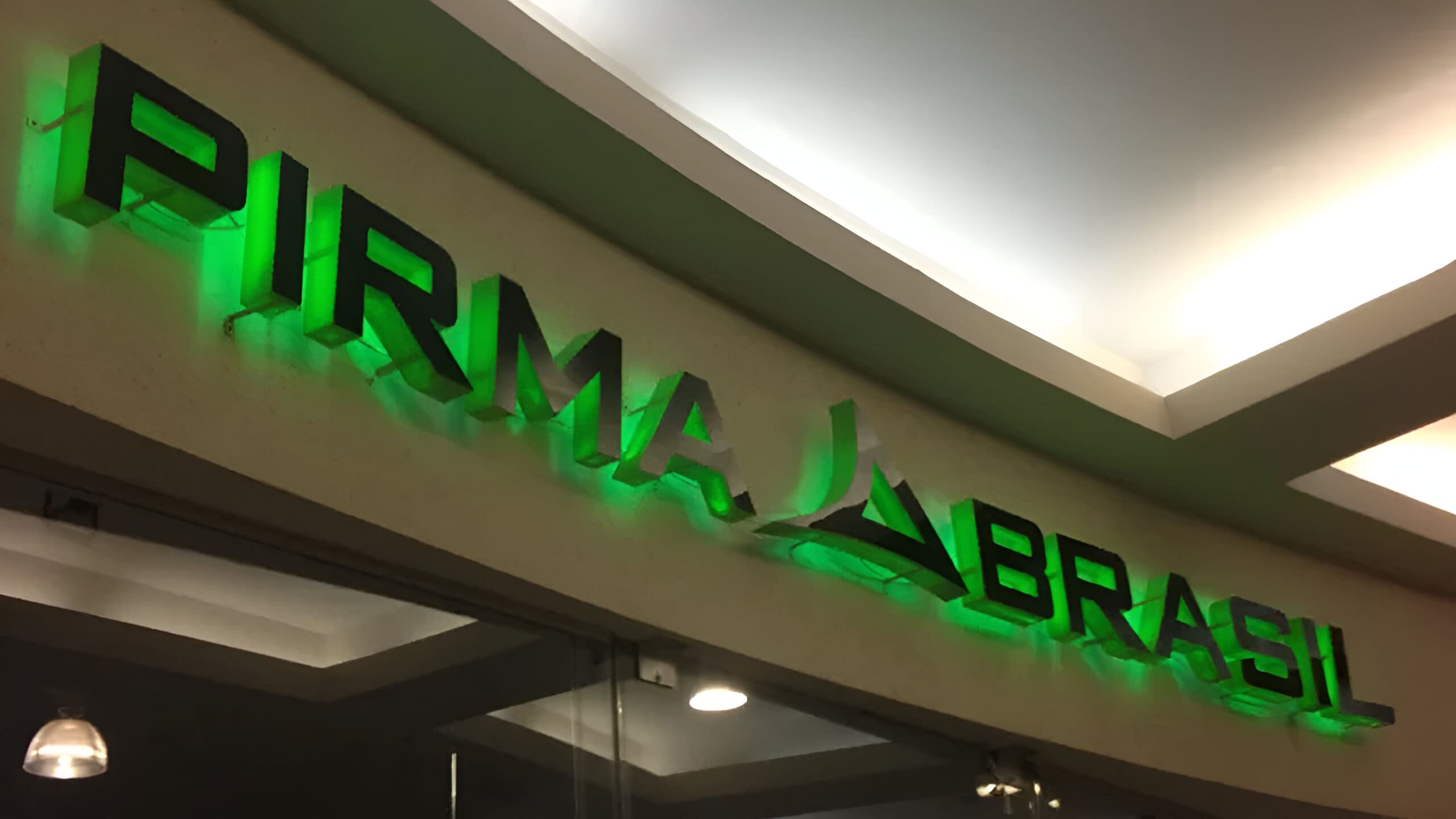 Anuncios luminosos, Letras en 3d, Letreros luminosos, Neón